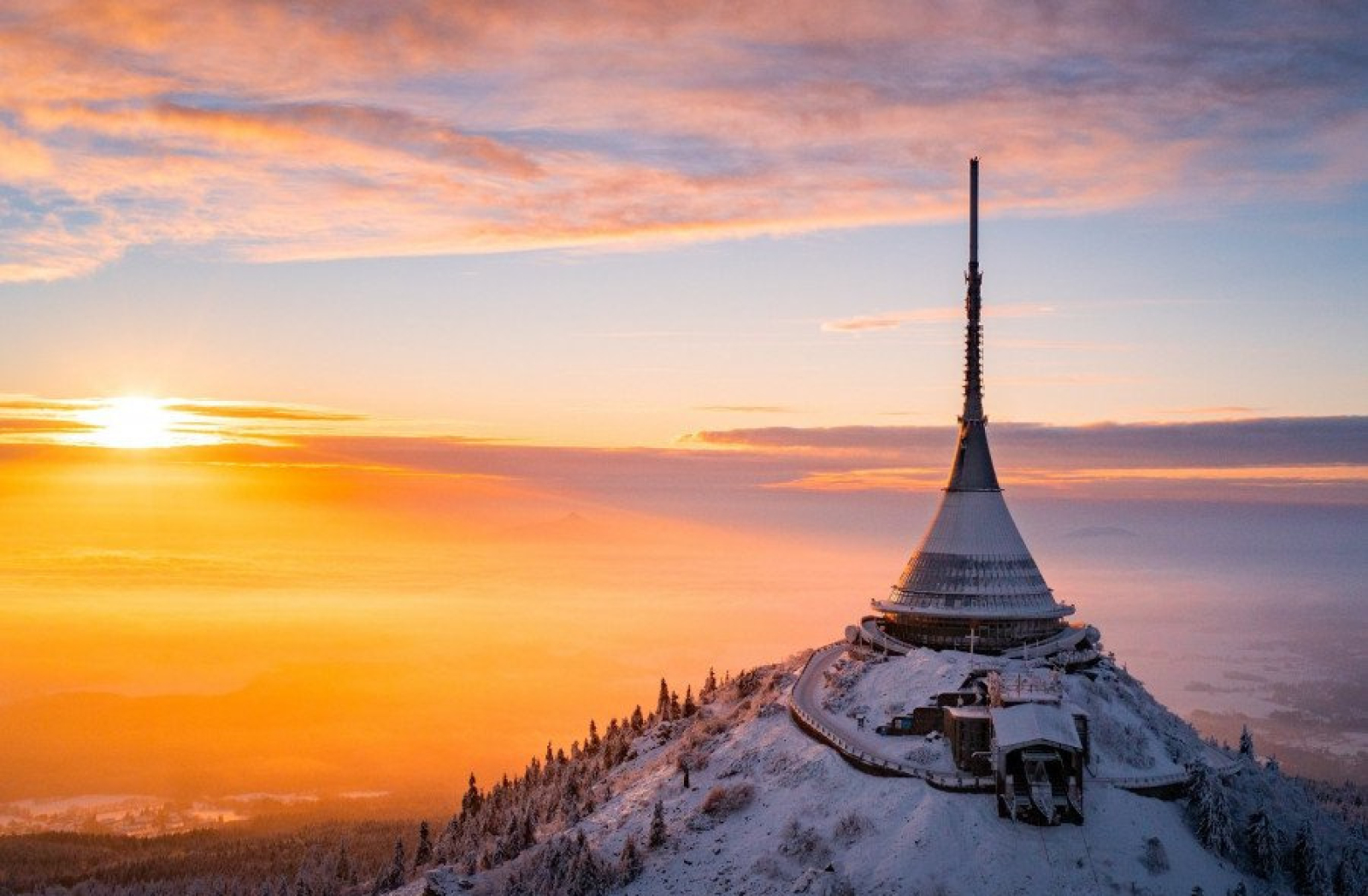 Turistickou sezonu zahájí tradiční novoroční výstup na Ještěd ...